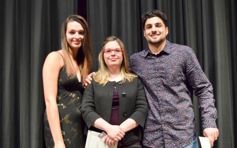 Nicolas Ibrahim remporte la grande finale d’UQO en spectacle | UQO ...